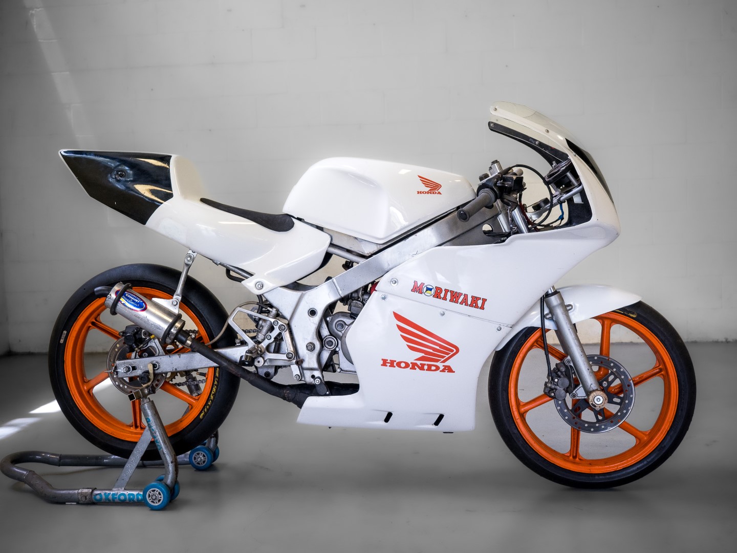 1984 HONDA MORIWAKI MH80 RACER - JBM5216929 - JUST BIKES